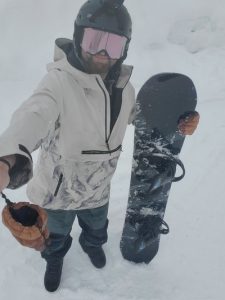 YES Basic Snowboard Review | Snowboarding Profiles